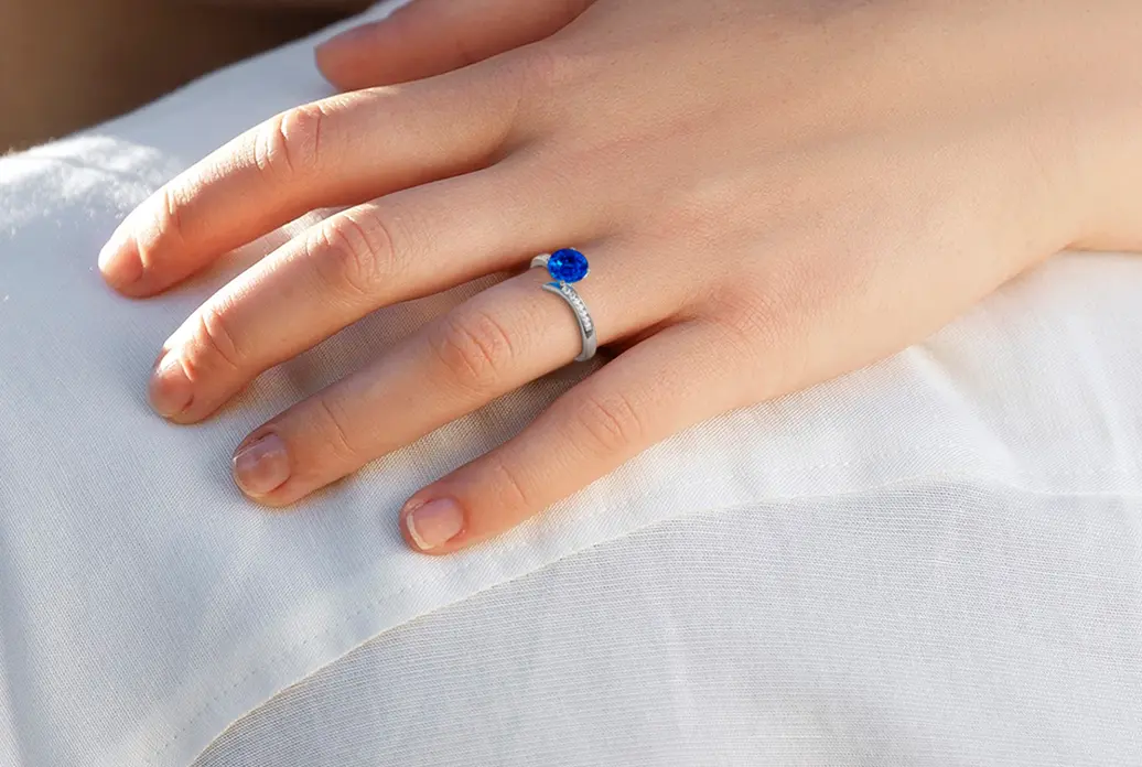 Fine Engagement & Wedding Rings With Embrace Theme | GemsNY